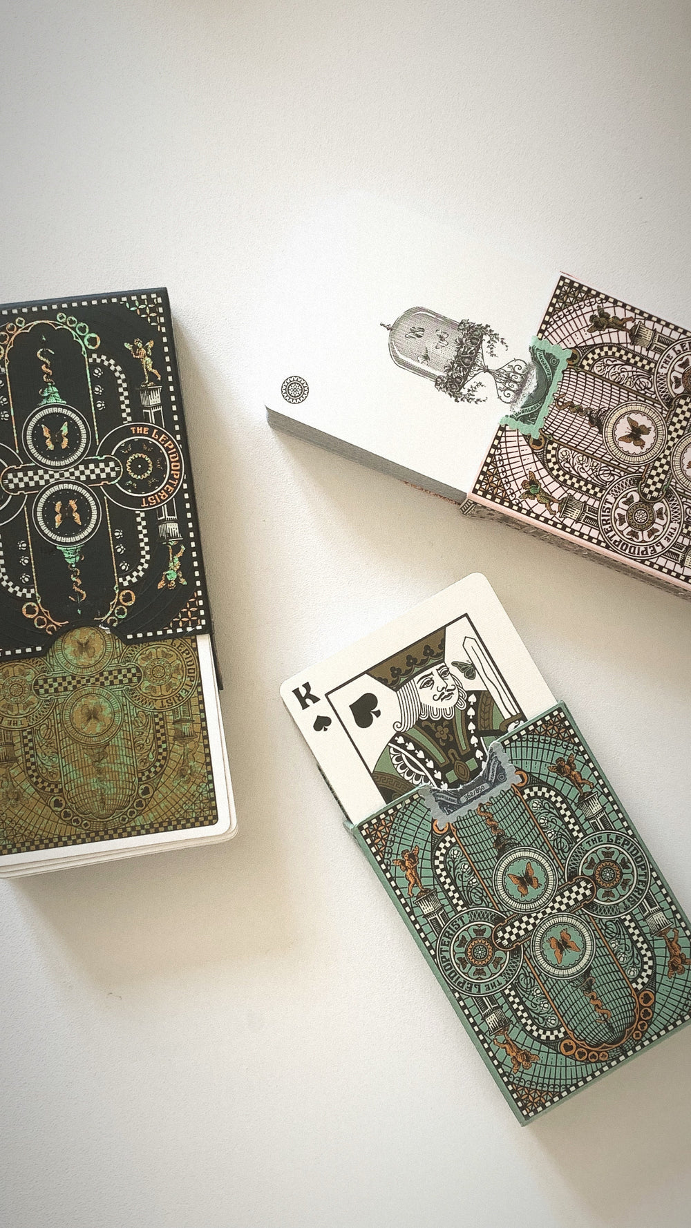 Playing cards for cardistry & magic, limited edition deck. – Paperdecks